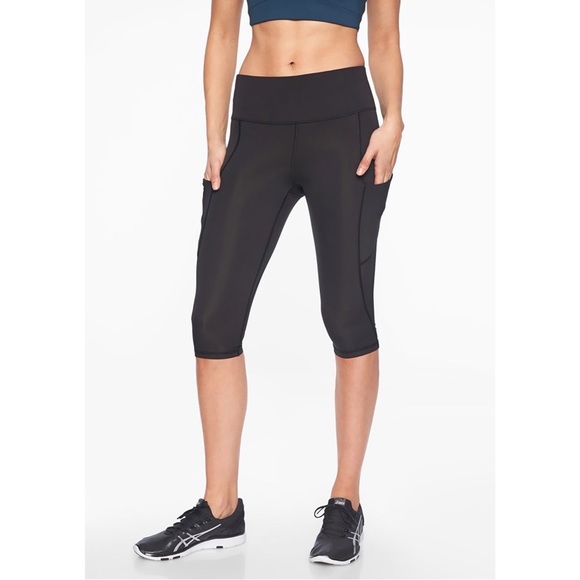 Athleta | Pants & Jumpsuits | Athleta All In Cropped Capri | Poshmark
